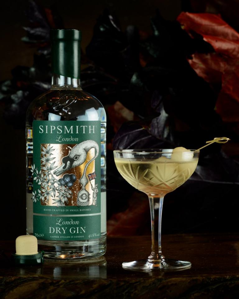 Around the World in 50 Classic Cocktails: The Gibson